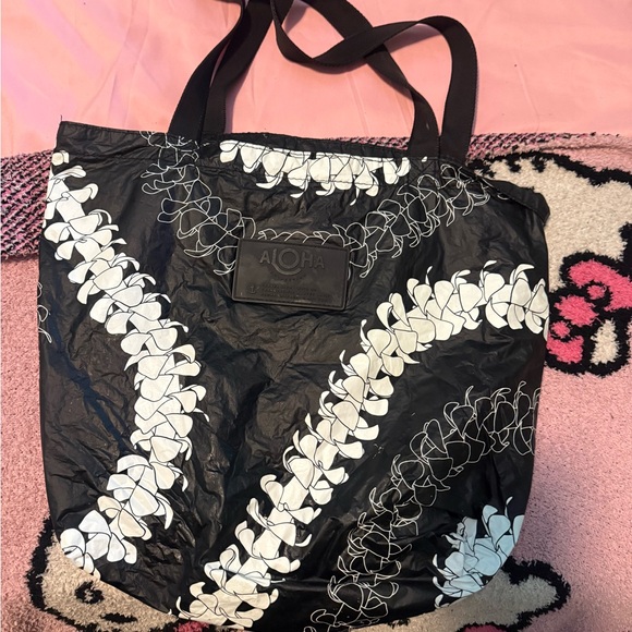 ALOHA Collection | Bags | Aloha Collection Black And White Tote Bag ...